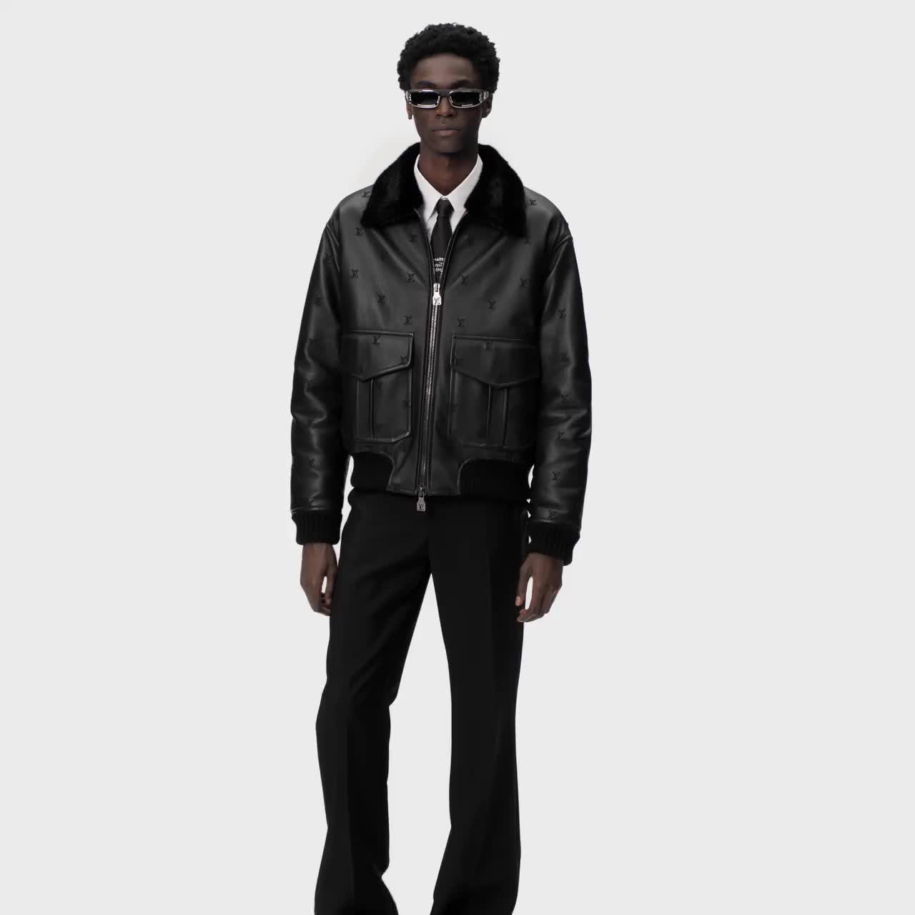 Leather Aviator Mink Collar - Luxury Black | LOUIS VUITTON