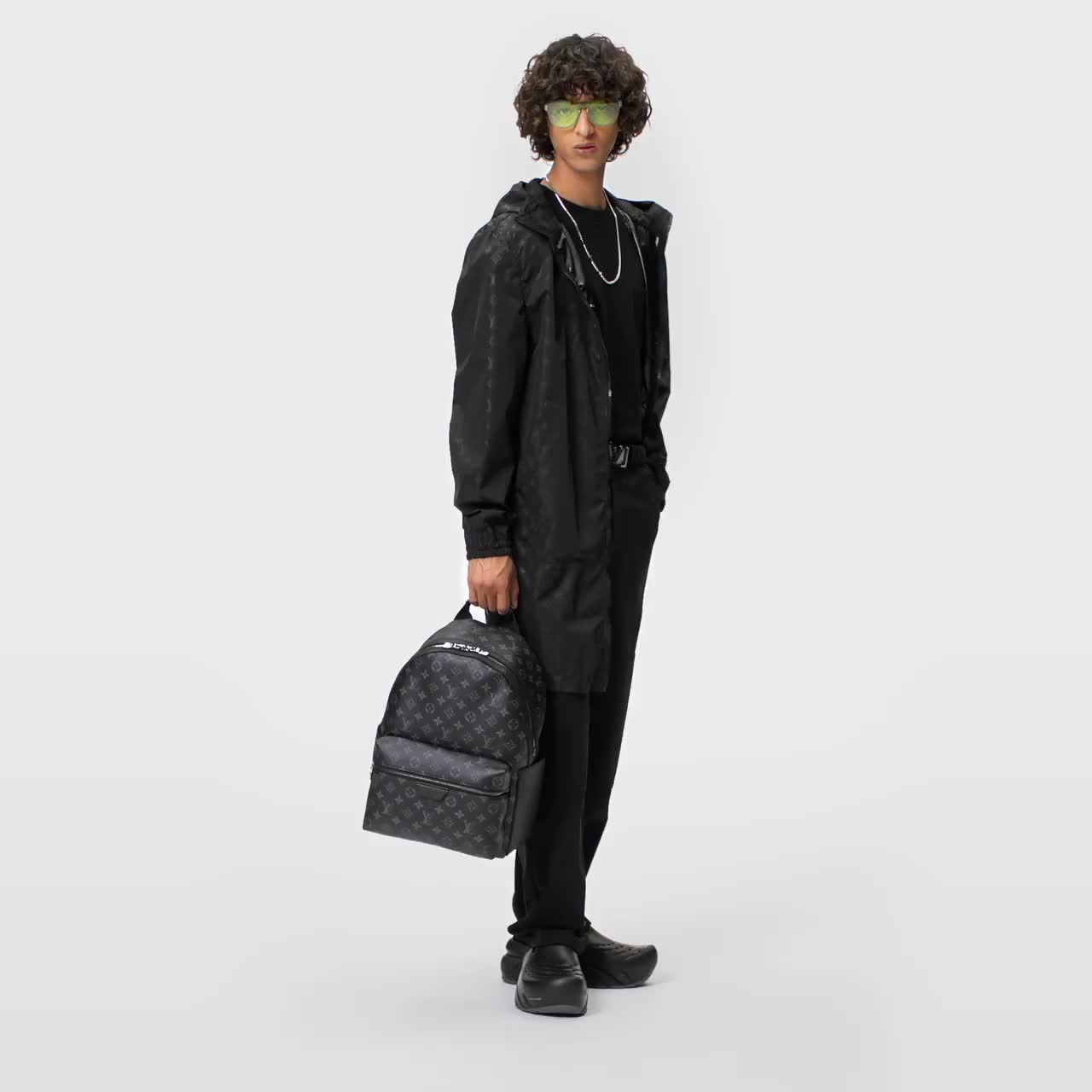 Discovery Backpack PM Monogram Eclipse - Men - Bags | LOUIS VUITTON