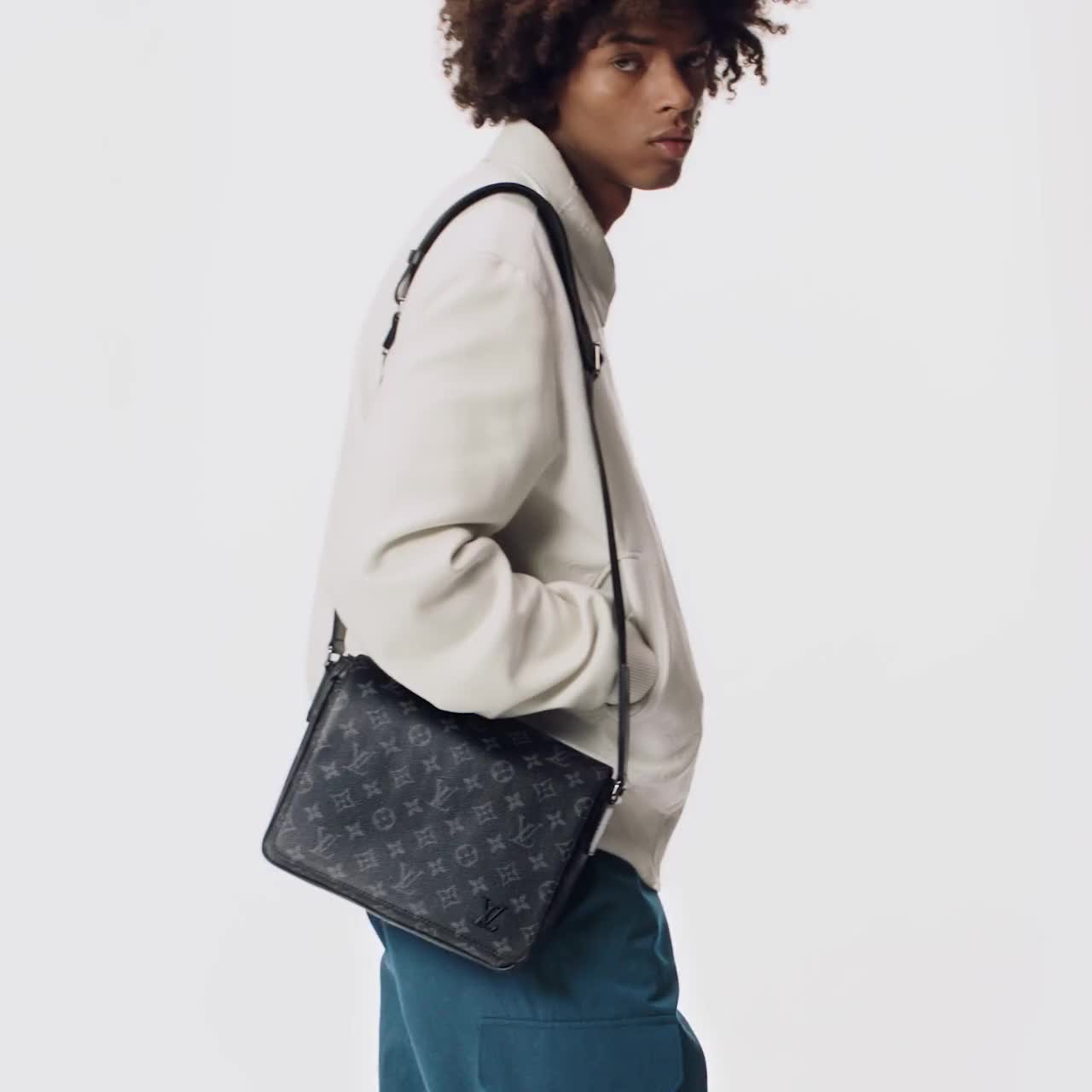 District PM Messenger Bag - Luxury Monogram Eclipse Grey | LOUIS VUITTON